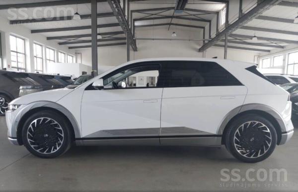 Balts Hyundai Ioniq 2023 Rīga, ar dzinēja tilpumu 0.00 L un nobraukumu 78 tūkst. km par 29890 €, foto 9 vietnē AUTOMOTO.COM.LV