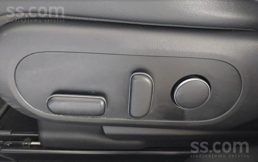 Balts Hyundai Ioniq 2023 Rīga, ar dzinēja tilpumu 0.00 L un nobraukumu 78 tūkst. km par 29890 €, foto 15 vietnē AUTOMOTO.COM.LV