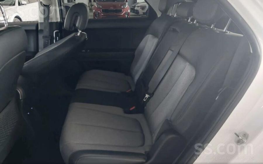 Balts Hyundai Ioniq 2023 Rīga, ar dzinēja tilpumu 0.00 L un nobraukumu 78 tūkst. km par 29890 €, foto 16 vietnē AUTOMOTO.COM.LV