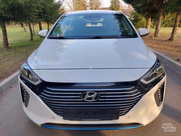 White Hyundai Ioniq 2016 in Marijampole, with an engine capacity of 1.60 L and mileage of 61 thousand km for 10800 €, photo 1 on AUTOMOTO.COM.LV
