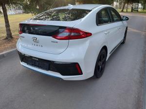 White Hyundai Ioniq 2016 in Marijampole, with an engine capacity of 1.60 L and mileage of 61 thousand km for 10800 €, photo 8 on AUTOMOTO.COM.LV