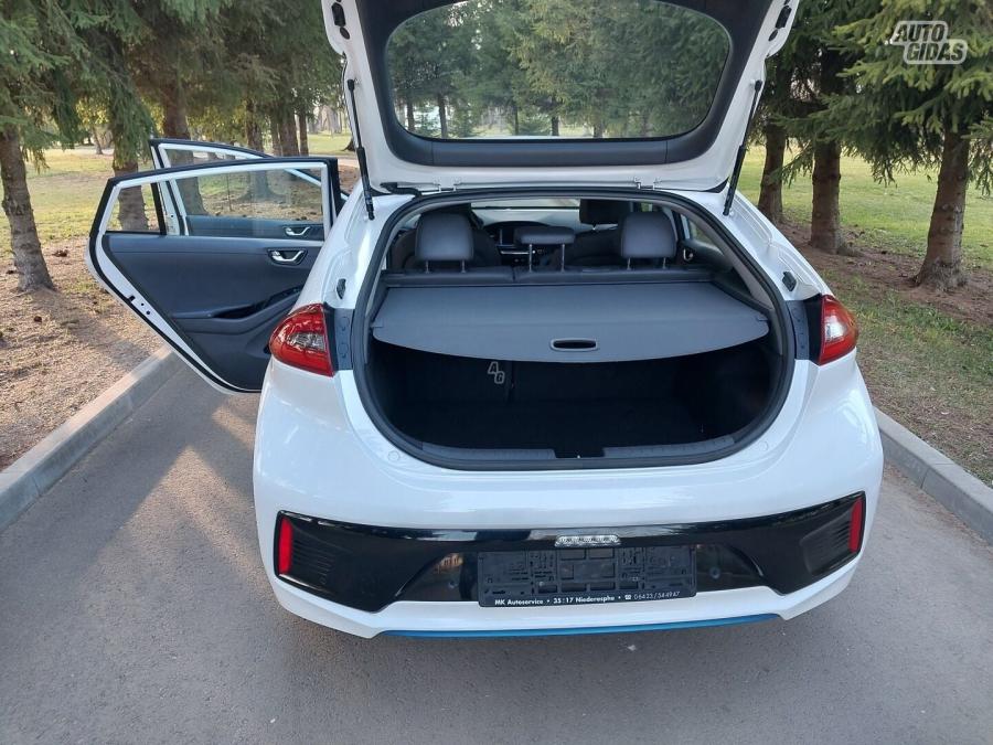 White Hyundai Ioniq 2016 in Marijampole, with an engine capacity of 1.60 L and mileage of 61 thousand km for 10800 €, photo 13 on AUTOMOTO.COM.LV