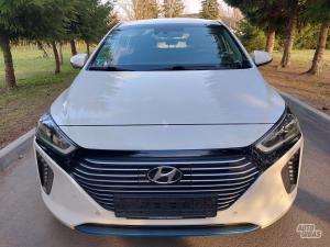 White Hyundai Ioniq 2016 in Marijampole, with an engine capacity of 1.60 L and mileage of 61 thousand km for 10800 €, photo 28 on AUTOMOTO.COM.LV