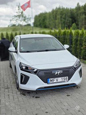 Белый Хендай Ioniq 2016 в Вильнюс, объемом двигателя 1.58 л и пробегом 116 тыс. км за 11500 €, фото 5 на AUTOMOTO.COM.LV