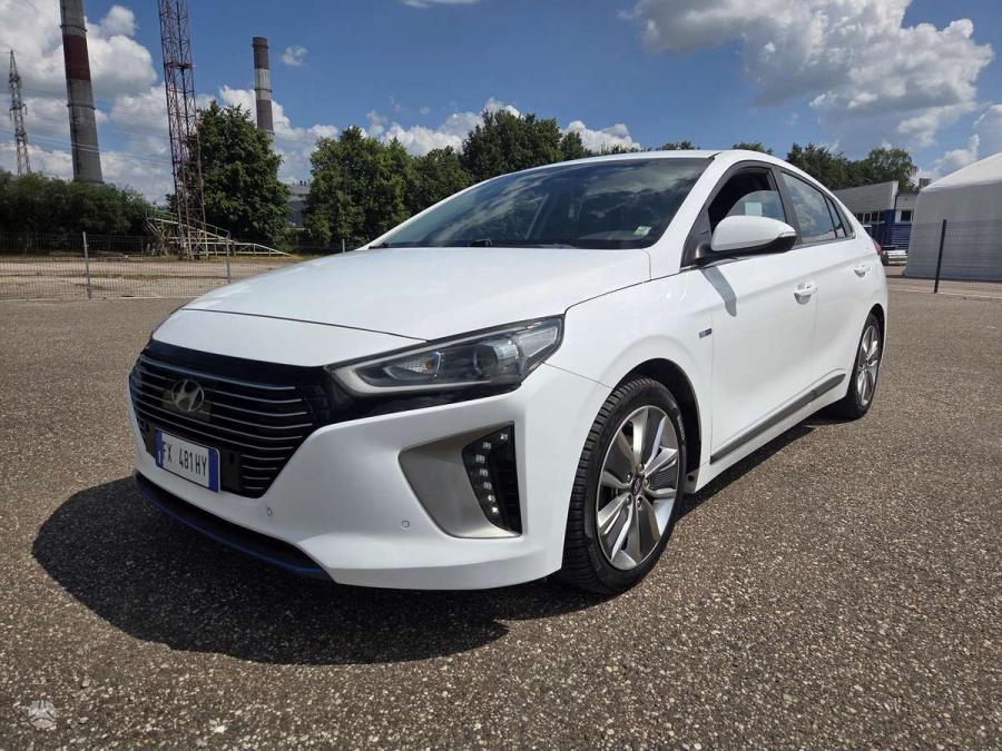 Balts Hyundai Ioniq 2016 Kauņa, ar dzinēja tilpumu 1.60 L un nobraukumu 203 tūkst. km par 9500 €, foto 3 vietnē AUTOMOTO.COM.LV