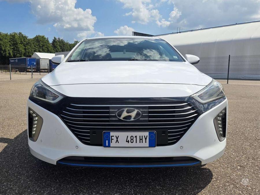 Balts Hyundai Ioniq 2016 Kauņa, ar dzinēja tilpumu 1.60 L un nobraukumu 203 tūkst. km par 9500 €, foto 4 vietnē AUTOMOTO.COM.LV
