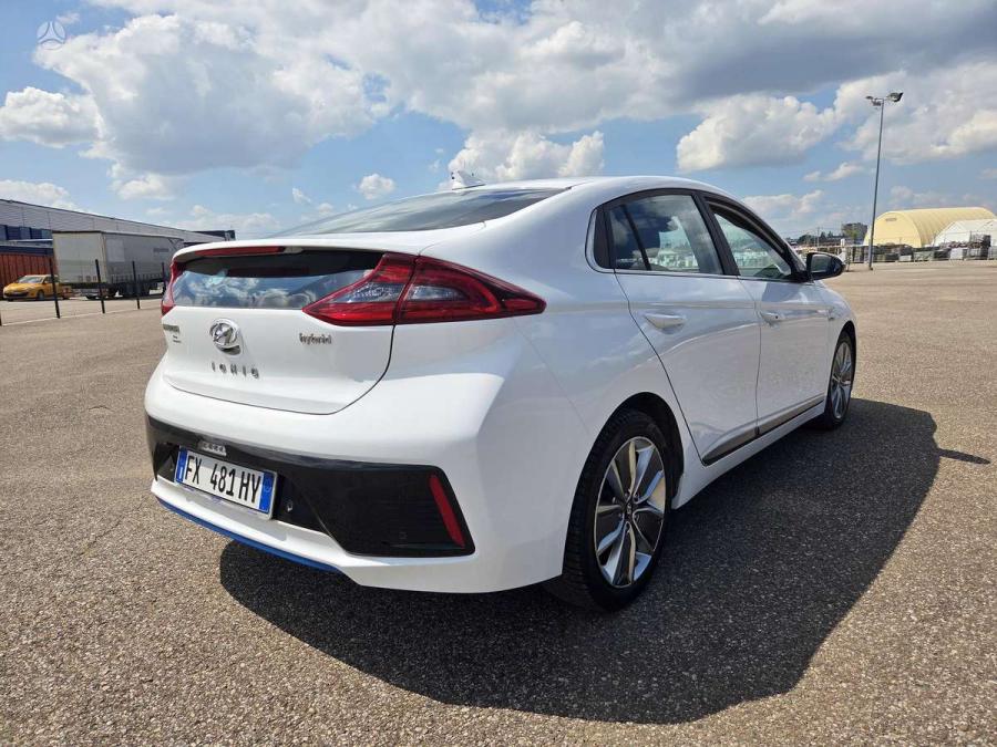Balts Hyundai Ioniq 2016 Kauņa, ar dzinēja tilpumu 1.60 L un nobraukumu 203 tūkst. km par 9500 €, foto 8 vietnē AUTOMOTO.COM.LV