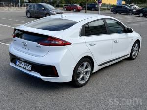 Balts Hyundai Ioniq 2016 Rīga, ar dzinēja tilpumu 1.60 L un nobraukumu 130 tūkst. km par 10900 €, foto 6 vietnē AUTOMOTO.COM.LV