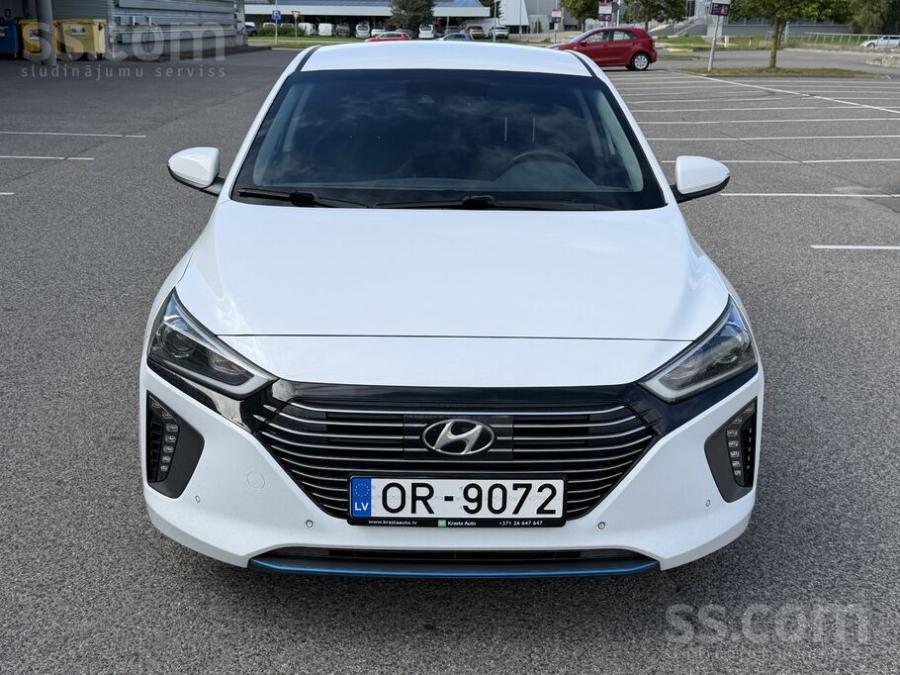 Balts Hyundai Ioniq 2016 Rīga, ar dzinēja tilpumu 1.60 L un nobraukumu 130 tūkst. km par 10900 €, foto 9 vietnē AUTOMOTO.COM.LV