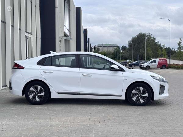 Balts Hyundai Ioniq 2017 Viļņa, ar dzinēja tilpumu 1.58 L un nobraukumu 232 tūkst. km par 8600 €, foto 5 vietnē AUTOMOTO.COM.LV