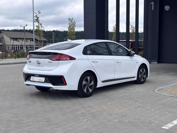 Balts Hyundai Ioniq 2017 Viļņa, ar dzinēja tilpumu 1.58 L un nobraukumu 232 tūkst. km par 8600 €, foto 6 vietnē AUTOMOTO.COM.LV
