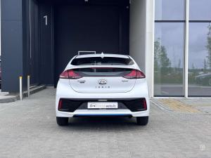 Белый Хендай Ioniq 2017 в Вильнюс, объемом двигателя 1.58 л и пробегом 232 тыс. км за 8600 €, фото 8 на AUTOMOTO.COM.LV