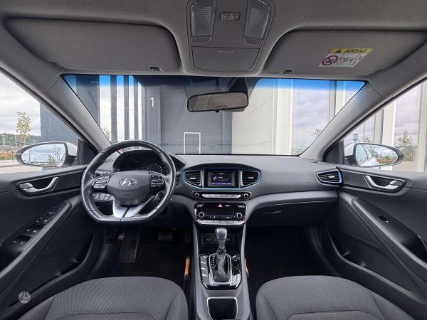 Balts Hyundai Ioniq 2017 Viļņa, ar dzinēja tilpumu 1.58 L un nobraukumu 232 tūkst. km par 8600 €, foto 8 vietnē AUTOMOTO.COM.LV