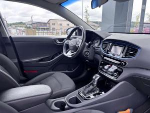 Белый Хендай Ioniq 2017 в Вильнюс, объемом двигателя 1.58 л и пробегом 232 тыс. км за 8600 €, фото 11 на AUTOMOTO.COM.LV