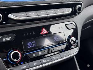 Белый Хендай Ioniq 2017 в Вильнюс, объемом двигателя 1.58 л и пробегом 232 тыс. км за 8600 €, фото 16 на AUTOMOTO.COM.LV