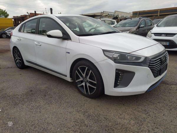 Balts Hyundai Ioniq 2017 Panevēža, ar dzinēja tilpumu 1.58 L un nobraukumu 170 tūkst. km par 9800 €, foto 1 vietnē AUTOMOTO.COM.LV