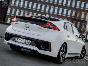 Белый Хендай Ioniq 2017 в Рига, объемом двигателя 1.60 л и пробегом 275 тыс. км за 10750 €, фото 7 на AUTOMOTO.COM.LV