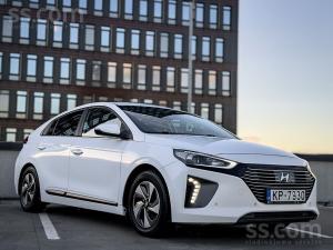 Белый Хендай Ioniq 2017 в Рига, объемом двигателя 1.60 л и пробегом 275 тыс. км за 10750 €, фото 8 на AUTOMOTO.COM.LV