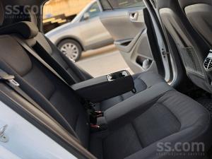 Белый Хендай Ioniq 2017 в Рига, объемом двигателя 1.60 л и пробегом 275 тыс. км за 10750 €, фото 16 на AUTOMOTO.COM.LV