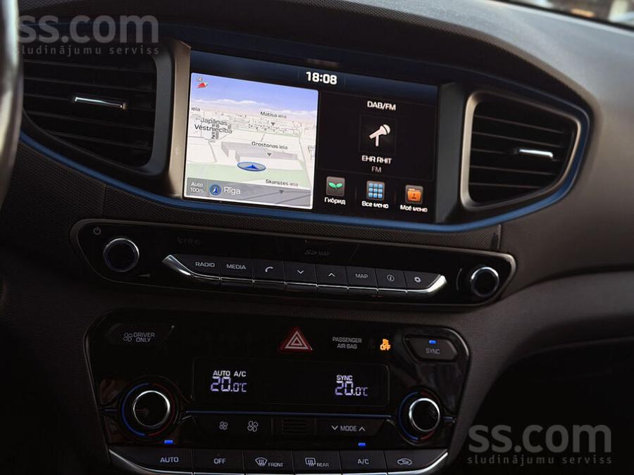 Белый Хендай Ioniq 2017 в Рига, объемом двигателя 1.60 л и пробегом 275 тыс. км за 10750 €, фото 23 на AUTOMOTO.COM.LV
