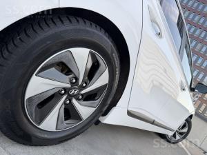 Белый Хендай Ioniq 2017 в Рига, объемом двигателя 1.60 л и пробегом 275 тыс. км за 10750 €, фото 31 на AUTOMOTO.COM.LV