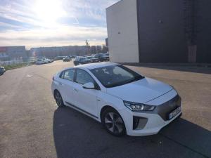 White Hyundai Ioniq 2018 in Jonava, with an engine capacity of 0.00 L and mileage of 160 thousand km for 9500 €, photo  on AUTOMOTO.COM.LV