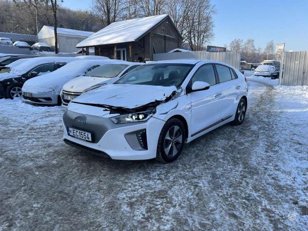 Balts Hyundai Ioniq 2018 Kauņa, ar dzinēja tilpumu 0.00 L un nobraukumu 167 tūkst. km par 5900 €, foto 2 vietnē AUTOMOTO.COM.LV