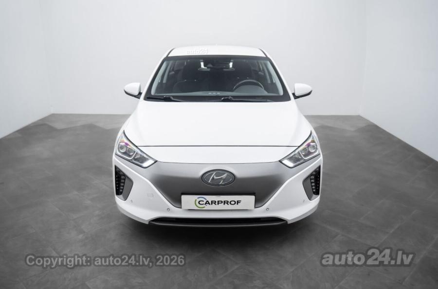 Balts Hyundai Ioniq 2018 Tallina, ar dzinēja tilpumu 0.00 L un nobraukumu 97 tūkst. km par 13499 €, foto 2 vietnē AUTOMOTO.COM.LV