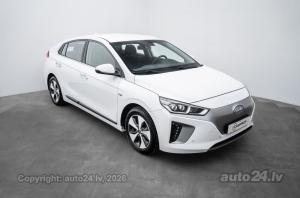 Balts Hyundai Ioniq 2018 Tallina, ar dzinēja tilpumu 0.00 L un nobraukumu 97 tūkst. km par 13499 €, foto 3 vietnē AUTOMOTO.COM.LV