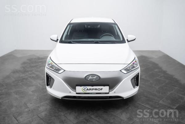 Balts Hyundai Ioniq 2018 Tallina, ar dzinēja tilpumu 0.00 L un nobraukumu 97 tūkst. km par 13499 €, foto 2 vietnē AUTOMOTO.COM.LV