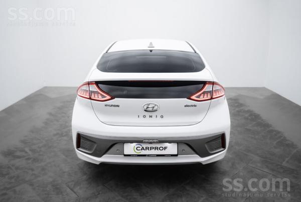 Balts Hyundai Ioniq 2018 Tallina, ar dzinēja tilpumu 0.00 L un nobraukumu 97 tūkst. km par 13499 €, foto 5 vietnē AUTOMOTO.COM.LV