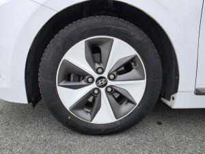 Balts Hyundai Ioniq 2018 Rīga, ar dzinēja tilpumu 0.00 L un nobraukumu 170 tūkst. km par 10000 €, foto 9 vietnē AUTOMOTO.COM.LV