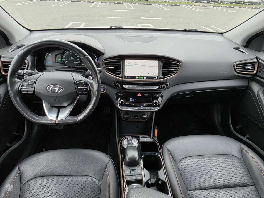 Balts Hyundai Ioniq 2018 Rīga, ar dzinēja tilpumu 0.00 L un nobraukumu 170 tūkst. km par 10000 €, foto 12 vietnē AUTOMOTO.COM.LV