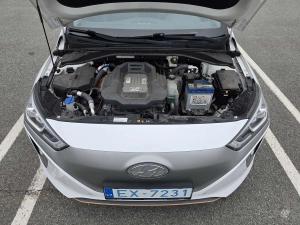 Balts Hyundai Ioniq 2018 Rīga, ar dzinēja tilpumu 0.00 L un nobraukumu 170 tūkst. km par 10000 €, foto 15 vietnē AUTOMOTO.COM.LV