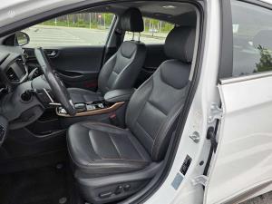 Balts Hyundai Ioniq 2018 Rīga, ar dzinēja tilpumu 0.00 L un nobraukumu 170 tūkst. km par 10000 €, foto 16 vietnē AUTOMOTO.COM.LV