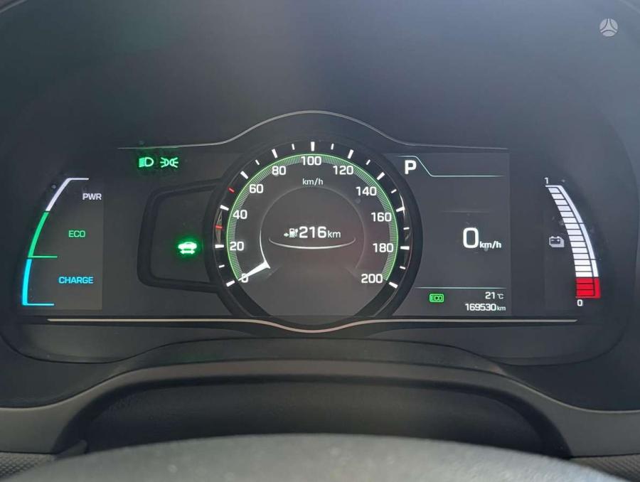 Balts Hyundai Ioniq 2018 Rīga, ar dzinēja tilpumu 0.00 L un nobraukumu 170 tūkst. km par 10000 €, foto 20 vietnē AUTOMOTO.COM.LV