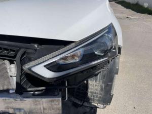 White Hyundai Ioniq 2018 in Panevezys, with an engine capacity of 1.58 L and mileage of 167 thousand km for 3250 €, photo 3 on AUTOMOTO.COM.LV
