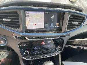 White Hyundai Ioniq 2018 in Panevezys, with an engine capacity of 1.58 L and mileage of 167 thousand km for 3250 €, photo 17 on AUTOMOTO.COM.LV