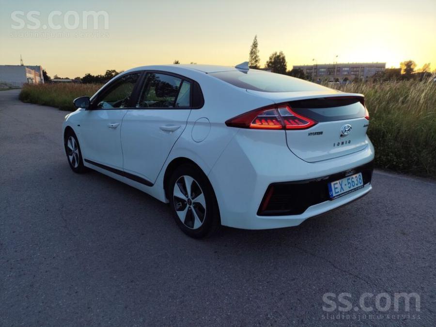 Белый Хендай Ioniq 2018 в Елгава, объемом двигателя 0.00 л и пробегом 166 тыс. км за 10900 €, фото 5 на AUTOMOTO.COM.LV