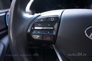 Balts Hyundai Ioniq 2018 Tallina, ar dzinēja tilpumu 1.60 L un nobraukumu 111 tūkst. km par 11990 €, foto 15 vietnē AUTOMOTO.COM.LV