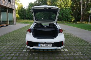 Balts Hyundai Ioniq 2018 Tallina, ar dzinēja tilpumu 1.60 L un nobraukumu 111 tūkst. km par 11990 €, foto 17 vietnē AUTOMOTO.COM.LV