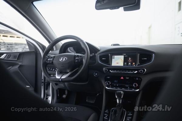 Balts Hyundai Ioniq 2019 Tallina, ar dzinēja tilpumu 1.60 L un nobraukumu 230 tūkst. km par 10999 €, foto 9 vietnē AUTOMOTO.COM.LV