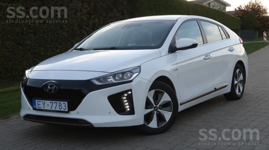 Balts Hyundai Ioniq 2019 Rīga, ar dzinēja tilpumu 1.60 L un nobraukumu 117 tūkst. km par 11150 €, foto 1 vietnē AUTOMOTO.COM.LV
