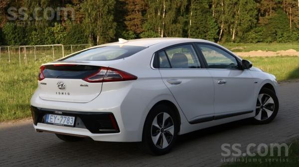 Белый Хендай Ioniq 2019 в Рига, объемом двигателя 1.60 л и пробегом 117 тыс. км за 11150 €, фото 5 на AUTOMOTO.COM.LV