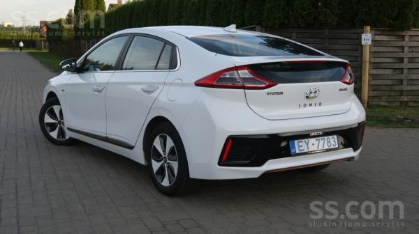 Белый Хендай Ioniq 2019 в Рига, объемом двигателя 1.60 л и пробегом 117 тыс. км за 11150 €, фото 7 на AUTOMOTO.COM.LV