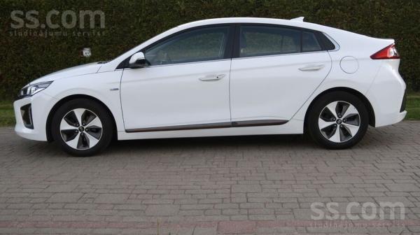 Белый Хендай Ioniq 2019 в Рига, объемом двигателя 1.60 л и пробегом 117 тыс. км за 11150 €, фото 8 на AUTOMOTO.COM.LV