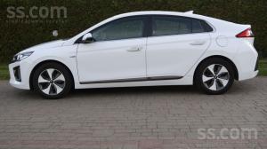 Balts Hyundai Ioniq 2019 Rīga, ar dzinēja tilpumu 1.60 L un nobraukumu 117 tūkst. km par 11150 €, foto 9 vietnē AUTOMOTO.COM.LV
