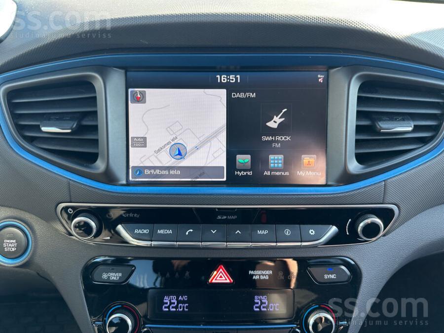Balts Hyundai Ioniq 2019 Liepāja, ar dzinēja tilpumu 1.60 L un nobraukumu 217 tūkst. km par 10900 €, foto 14 vietnē AUTOMOTO.COM.LV