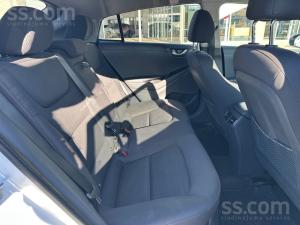 Balts Hyundai Ioniq 2019 Liepāja, ar dzinēja tilpumu 1.60 L un nobraukumu 217 tūkst. km par 10900 €, foto 20 vietnē AUTOMOTO.COM.LV