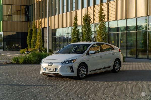 Белый Хендай Ioniq 2019 в Вильнюс, объемом двигателя 0.00 л и пробегом 108 тыс. км за 10999 €, фото 1 на AUTOMOTO.COM.LV